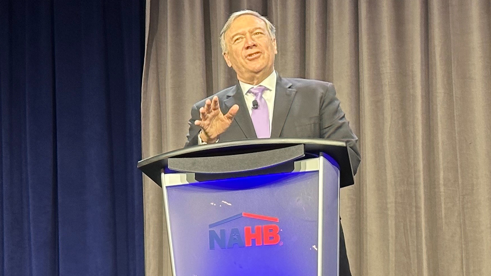 Pompeo Stands Tall with Home Builders | NAHB